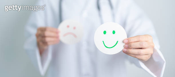 Doctor show Happy smile face paper, Mental health Assessment ...