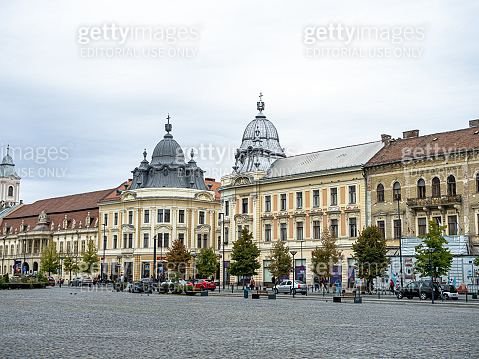 Cluj, Romania-10 09 2023: Union Square in Cluj city. (1740180902) - 게티이미지뱅크