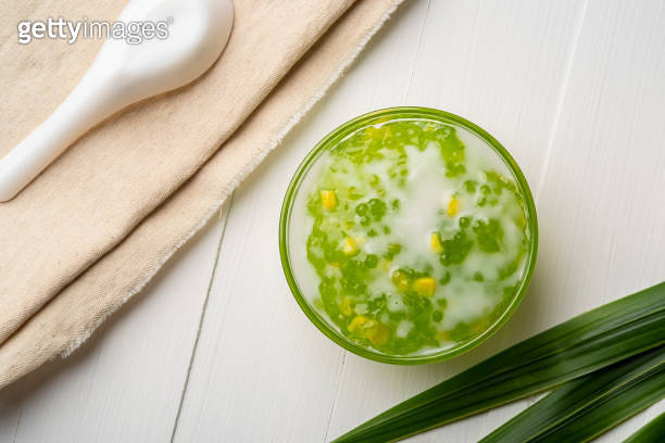 Pandan flavoured Tapioca pearl pudding (Sago) with a dash of coconut ...