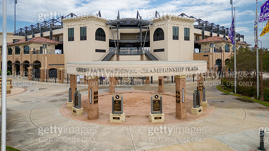 Alex Box Stadium and Championship Plaza are home to LSU Baseball 이미지 ...
