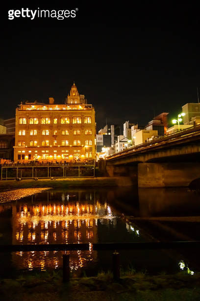 Night view of Kyoto, Kamo River, Kawadoko and Shijo Ohashi Bridge 이미지 ...