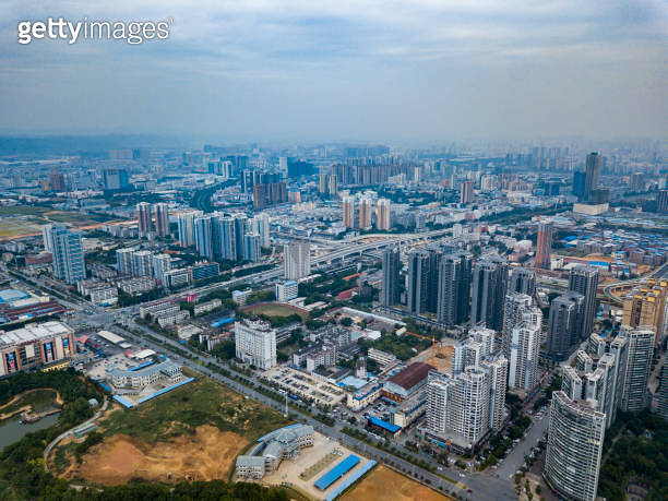 Aerial photos of high-rise buildings in urban areas of Asian cities 이미지 (1487531160) - 게티이미지뱅크