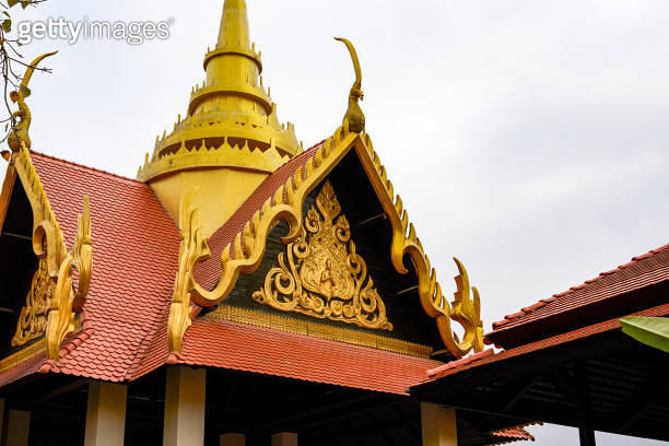 Southeast Asian Buddhist Monastery Architecture in Thailand (1493879819 ...