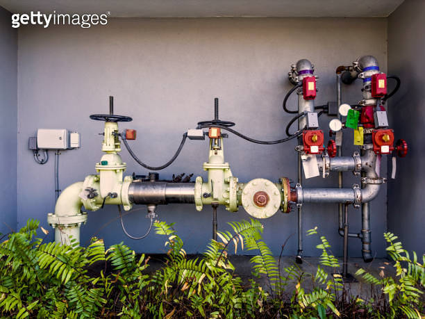 Water pipe main valve control system on exterior of building 이미지 ...