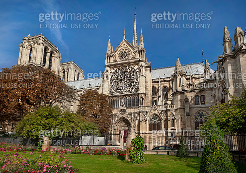 Medieval gothic cathedral of Notre Dame, Paris, France (1483062366 ...