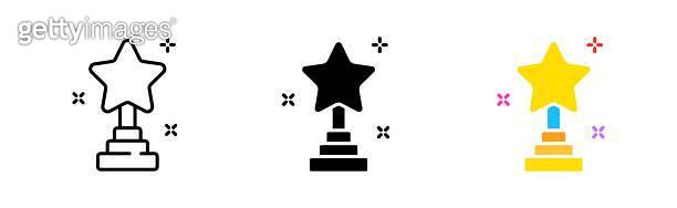 Reward star line icon. Review, feedback, rating, flicker star, shimmer ...