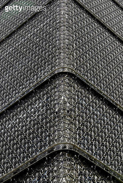 Armor-like building wall decorated with geometric patterns (1763708541 ...