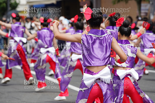 Japanese performers dancing in the famous Yosakoi Festival 이미지 ...