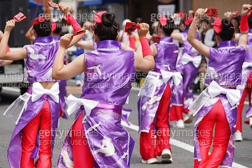 Japanese performers dancing in the famous Yosakoi Festival 이미지 ...