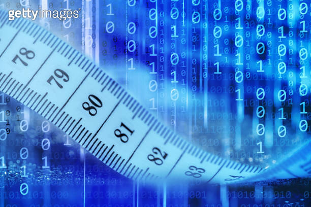 Tape measure with binary code background 이미지 (1734181285) - 게티이미지뱅크
