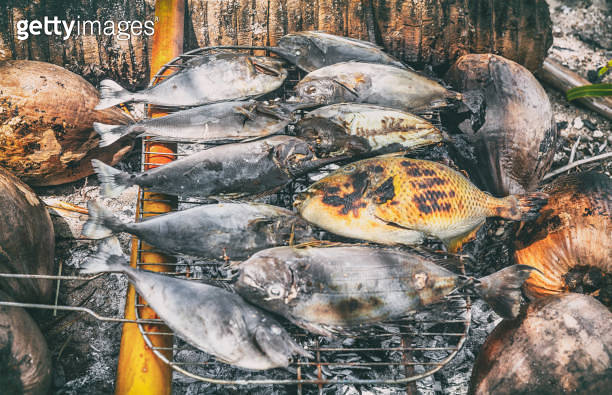Polynesian fish bbq traditional French Polynesia food on the beach ...