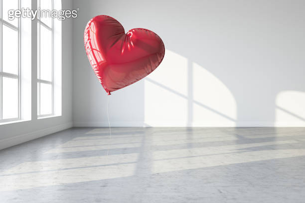Single Red Heart Shaped Balloon in a Empty White Interior 이미지 ...