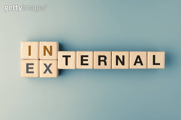 Internal versus external concept 이미지 (2015197465) - 게티이미지뱅크 Internal versus external concept 이미지 (2015197465) - 게티이미지뱅크