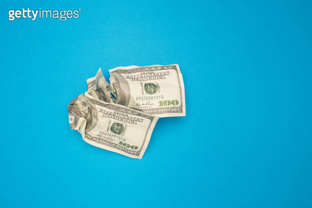 The financial crisis in the United States. Falling currency and ...