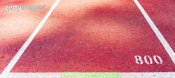 Starting white line zone for 800m, red track.World Athletics ...