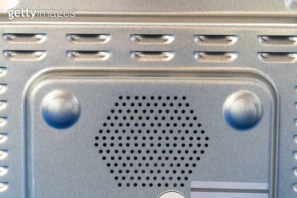 Kitchen appliances: back view of small oven 이미지 (2111411028) - 게티이미지뱅크