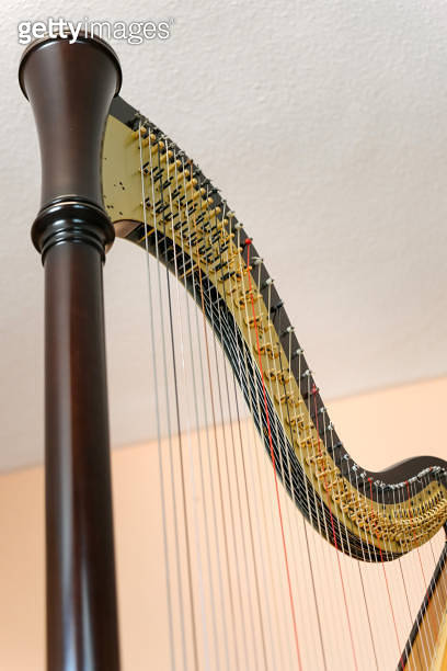 Traditional harp. Beautiful minority instrument in music. 이미지 ...