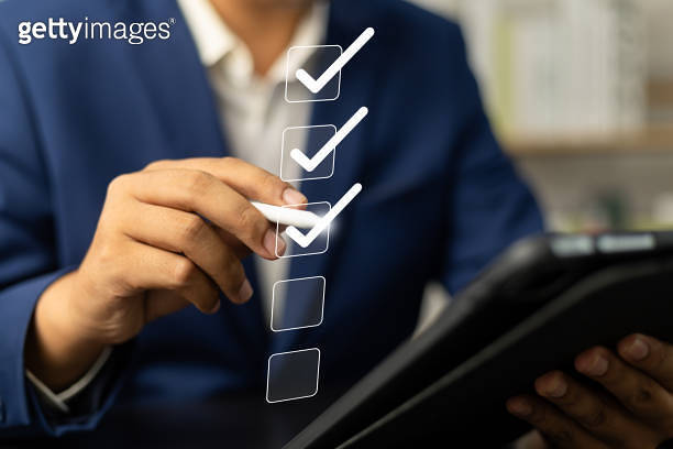 Digital Checklists for efficient business management, Businessman ...