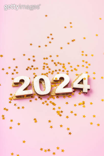 Numbers 2024 and stars on a pink background. Happy new year concept 이미지 ...
