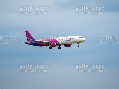 Wizzair Airbus A321 is landing at MXP Milano Malpensa international airport 이미지 (2150373734 ...