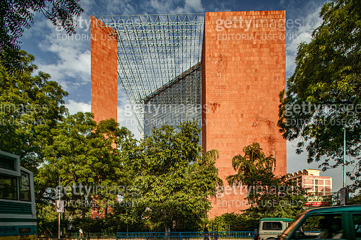 The towering LIC Jeevan Bharati Bhawan in Connaught Place (2157391975 ...