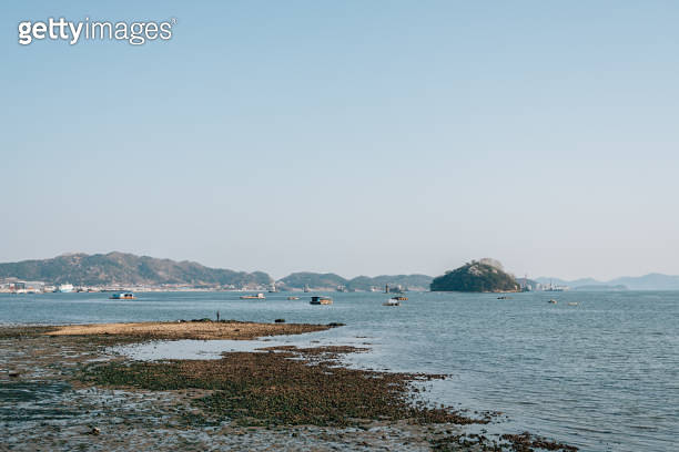 Jinhaeru beach park seascape in Changwon, Korea (1896877079) - 게티이미지뱅크