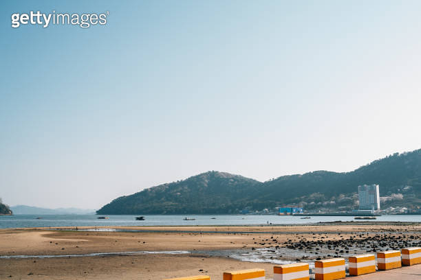 Jinhaeru beach park in Changwon, Korea (1896878113) - 게티이미지뱅크