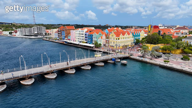 Downtown Punda At Otrobanda In Willemstad Curacao. 이미지 (2151735056 ...
