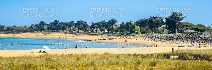 Panorama of the beach of La Bree les Bains on Oleron island, France 이미지 ...