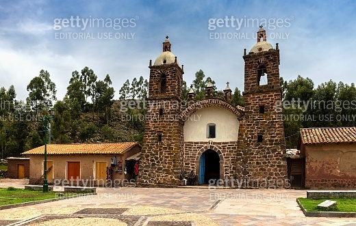 Raqch'i Church in Peruvian Andes 이미지 (1893210630) - 게티이미지뱅크