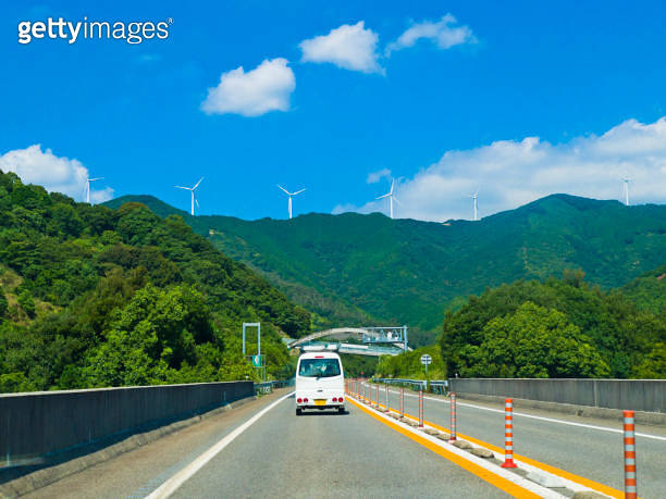 Rural road at Wakayama Prefecture, Japan. 이미지 (1908597194) - 게티이미지뱅크
