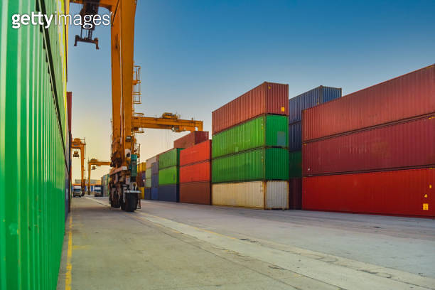 Stack Of Shipping Container Inside Container Yard At A Seaport 이미지 2157040203 게티이미지뱅크