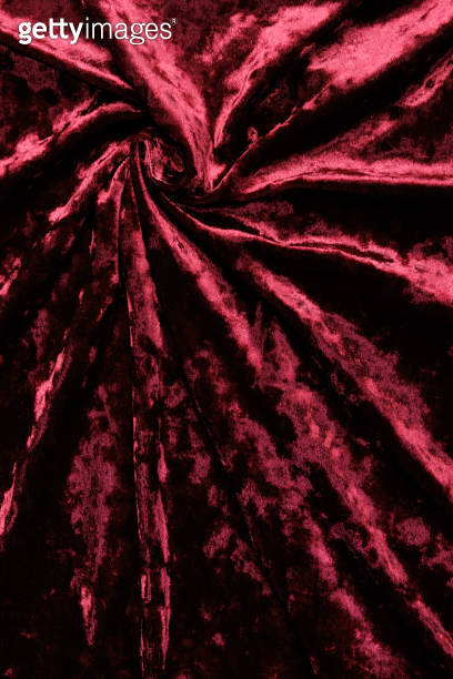 Textured background of deep red velour fabric with folds. 이미지 ...