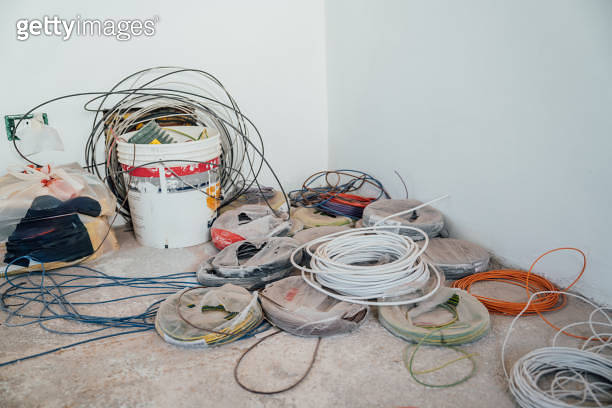 Work in progress on the electrical system of an apartment 이미지 ...