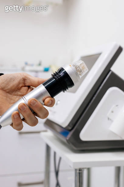 Cosmetology medical device for radiofrequency lifting procedure for ...