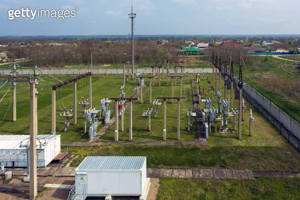 Top view of a high-voltage electrical substation in spring 이미지 ...
