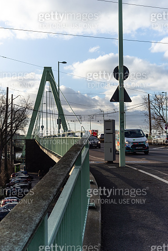 Traffic on Severins bridge in Cologne 이미지 (1969536620) - 게티이미지뱅크