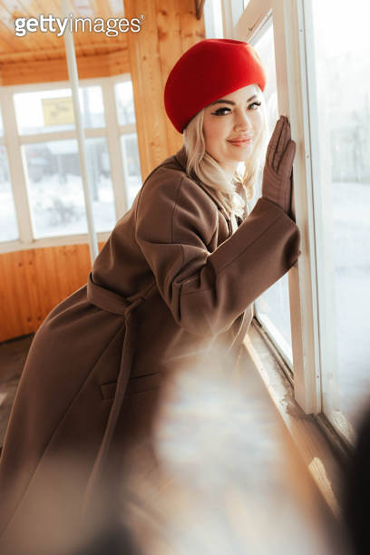 The girl on the tram 이미지 (1995276489) - 게티이미지뱅크