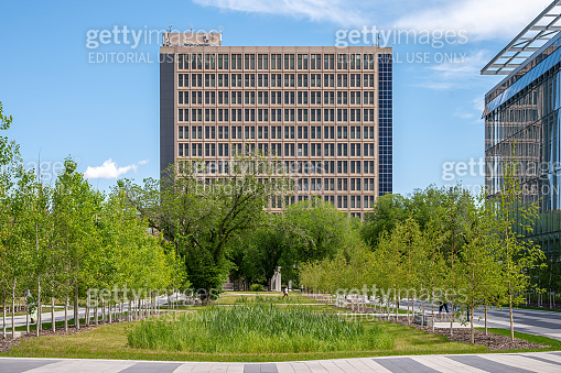 Social Sciences building on UofC campus 이미지 (2158856915) - 게티이미지뱅크