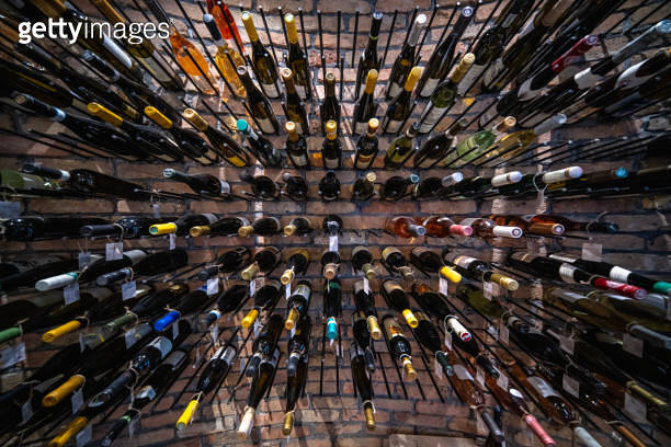 Wine is life every day and that’s a fact 이미지 (1988430798) - 게티이미지뱅크
