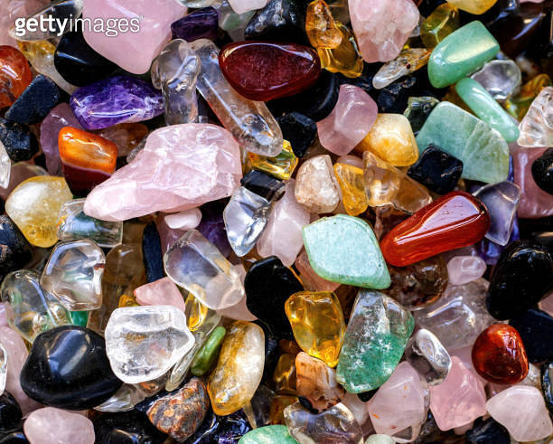 Crystal mineral for psychic energy, rose quartz. 이미지 (1927506987) - 게티이미지뱅크