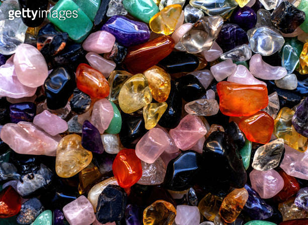 Crystal mineral for psychic energy, rose quartz. 이미지 (1927508060) - 게티이미지뱅크