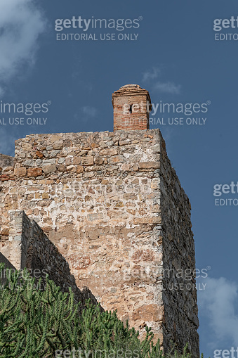 The roman ruins from sagunt castle spain 이미지 (2070453041) - 게티이미지뱅크