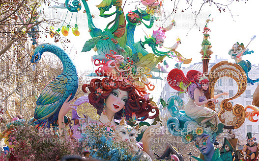 Las Fallas Wood and Papier Mache Sculptures 이미지 (2099482372) - 게티이미지뱅크