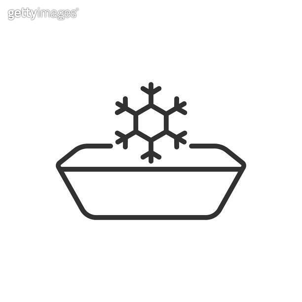 Freezing food, linear icon. Cold food in a container. Line with ...
