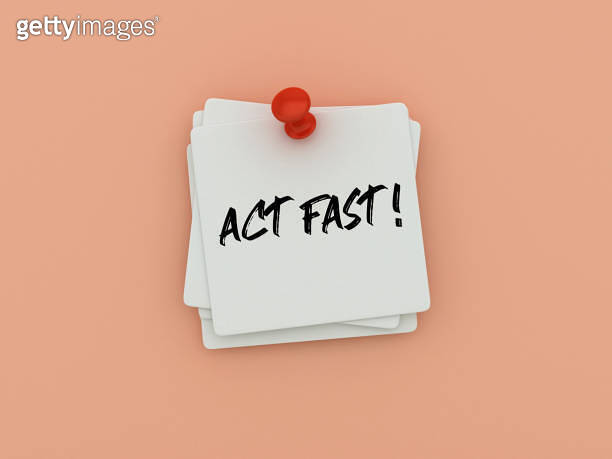 Sticky Note with Act Fast Phrase 이미지 (2148688525) - 게티이미지뱅크