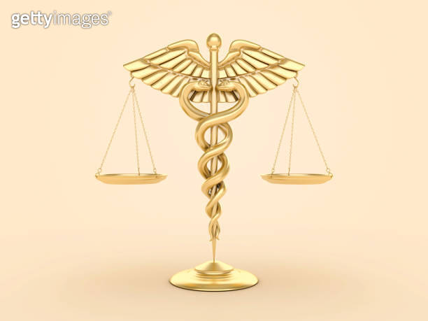 Medical Symbol Caduceus Legal Scale 이미지 (2113112553) - 게티이미지뱅크