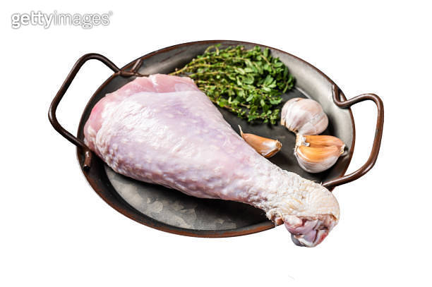 Uncooked turkey legs Drumsticks, raw Poultry meat. Isolated on white ...