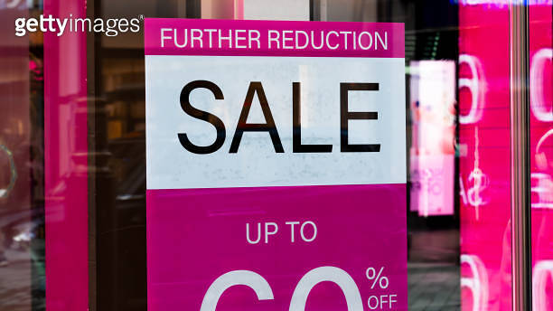 Large Sale sign in pink in a retail shop window (2060264454) 일러스트, 무료 ...