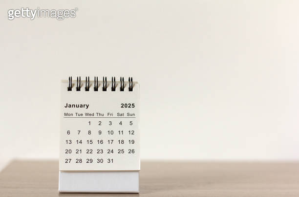 Hello, 2025. The planning calendar for January 2025 is on the table ...